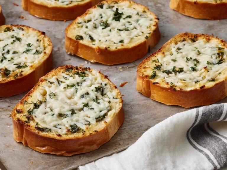 Easy Pan-Fried Garlic Bread Recipe: Make It Without an Oven - Herbsjoy.com